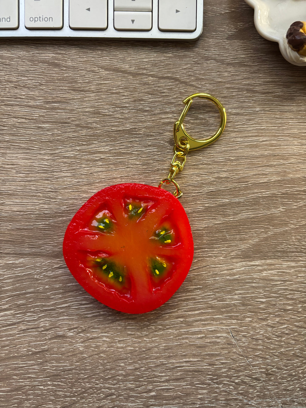 Tomato Keychain slice – P FACTORY