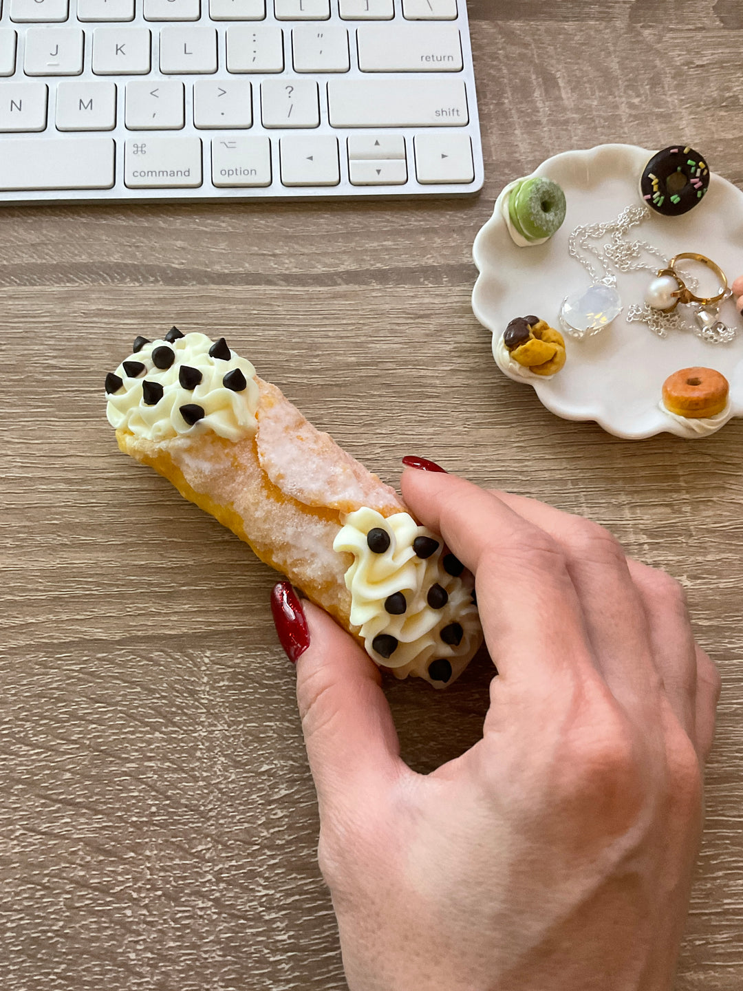 Cannoli Magnet – P FACTORY